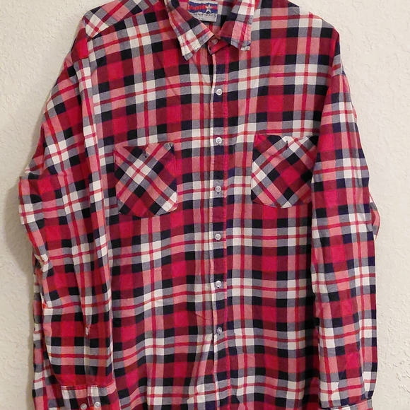 American Edition | Shirts | Classic Red Plaid Buttondown Shirt | Poshmark